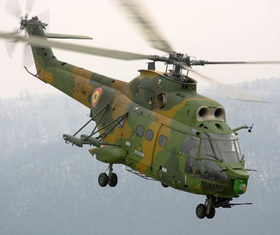 Un elicopter militar cu 10 persoane la bord S-A PRĂBUŞIT în judeţul ...